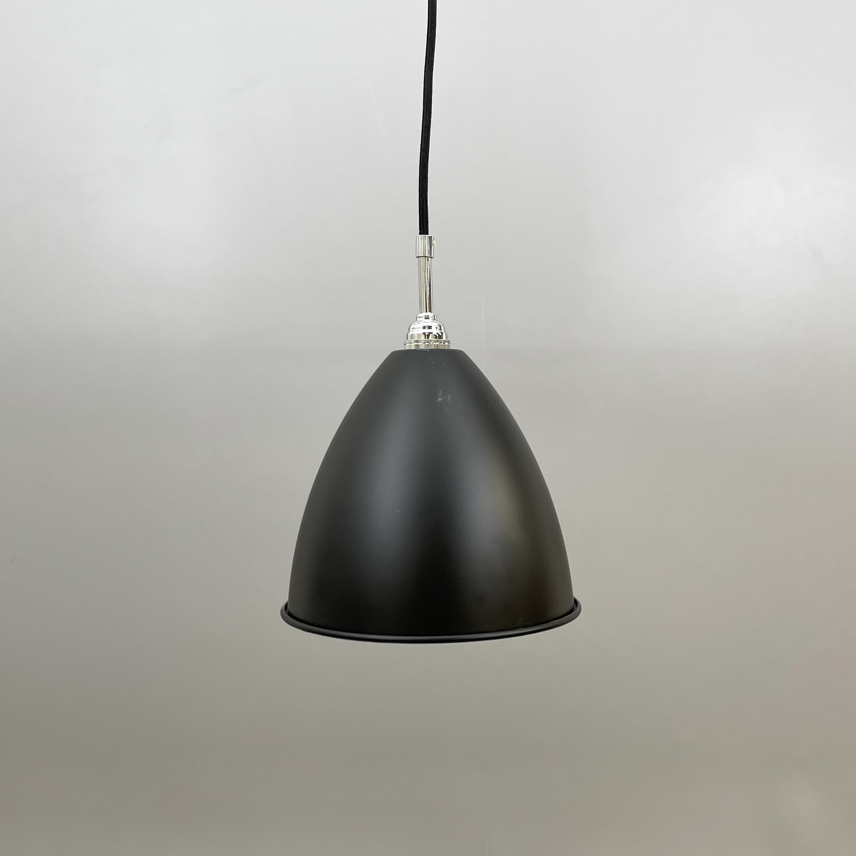 Taklampa Gubi Bestlite BL9 | Auktion