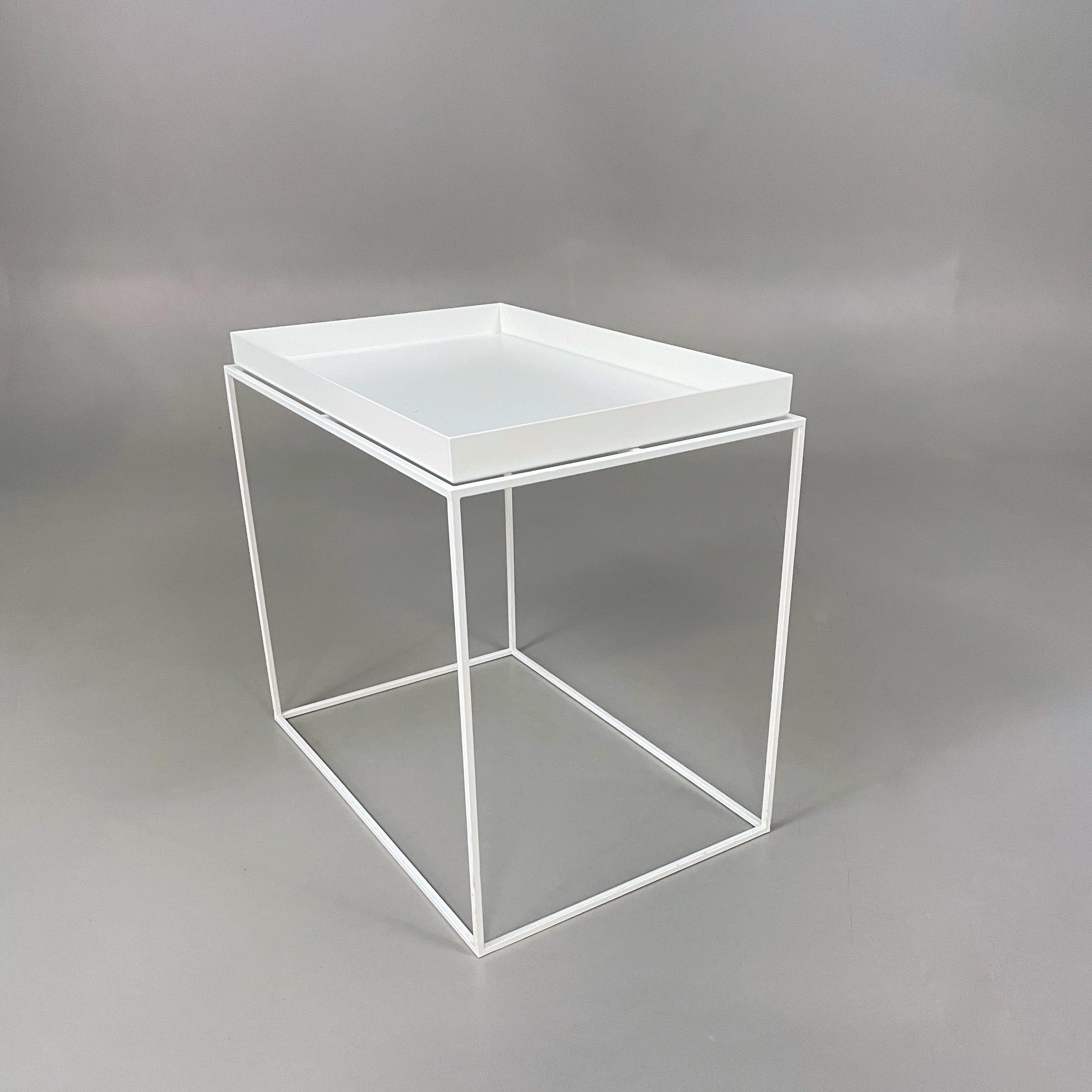 Soffbord HAY Tray Table Coffee 600x400 | Auktion